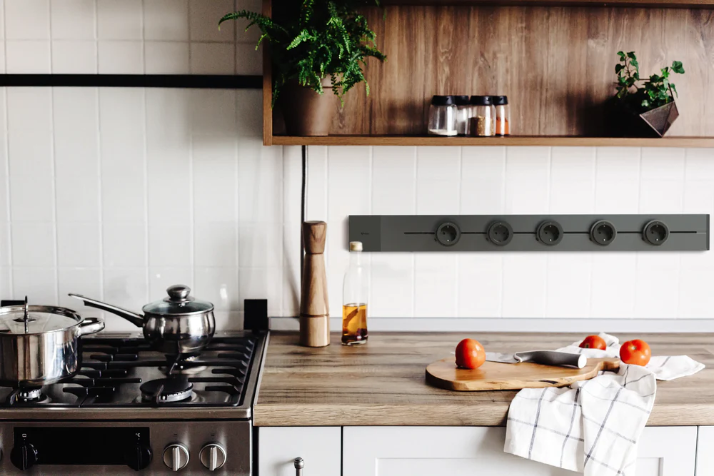 Empowering Electrical Outlets with GONEO: Pioneering Smart Power Manag ...